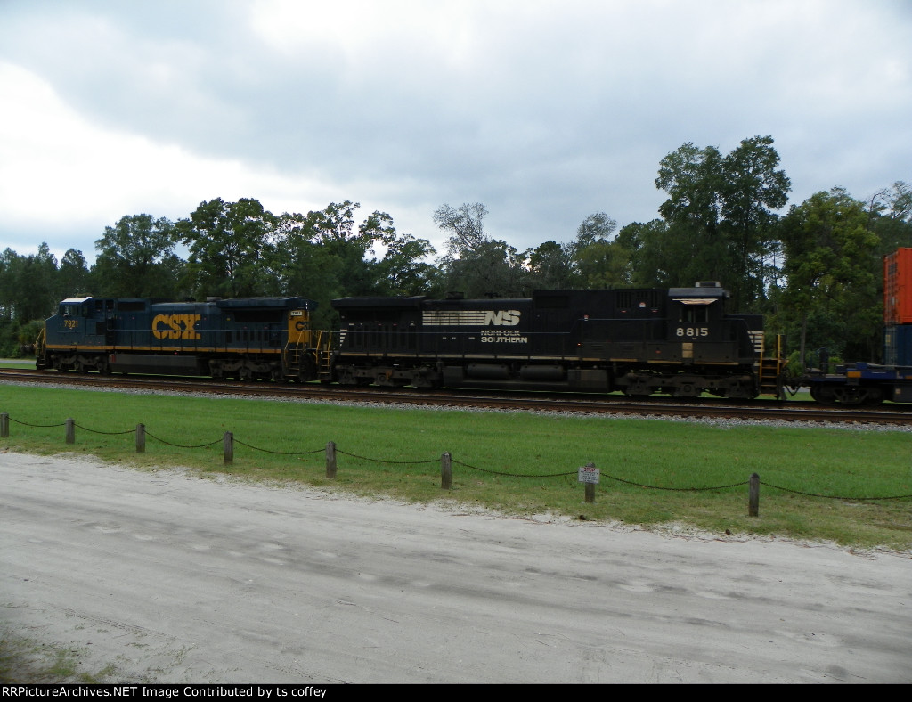 CSXT 7921